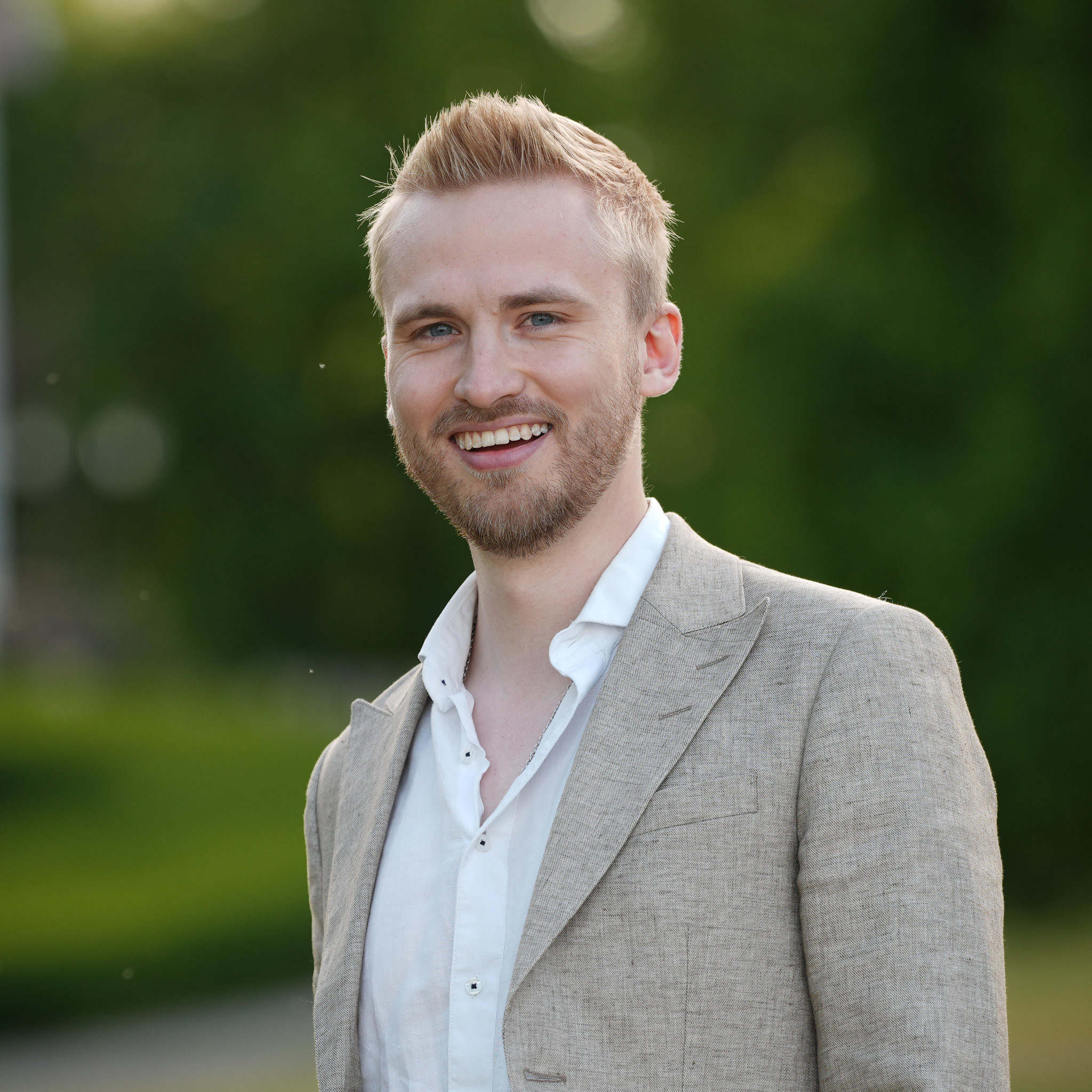 Kontakt - Maison Forte